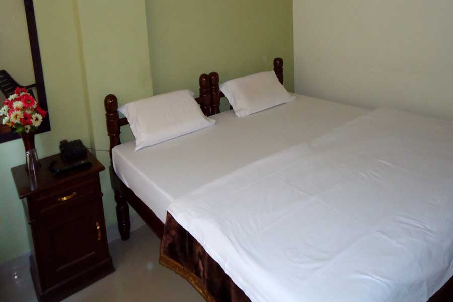 Hotel Ranthambore Palace, Hotel Ranthambhore Palace Ranthambore - TrvMe