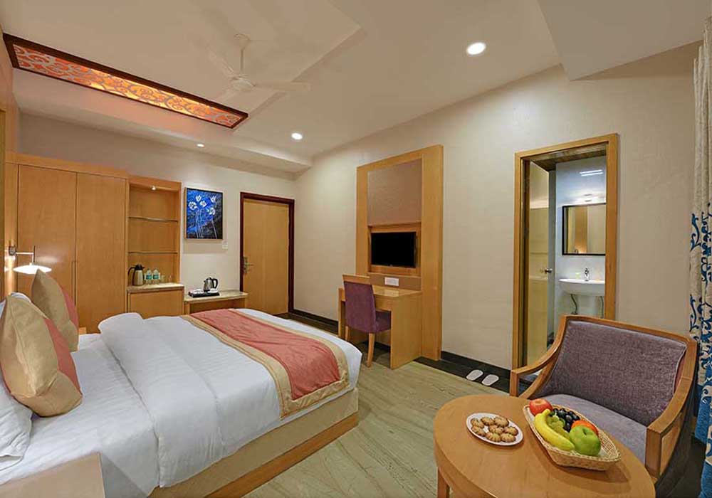 Hotel Yois Udaipur, Udaipur Hotel Yois - TrvMe