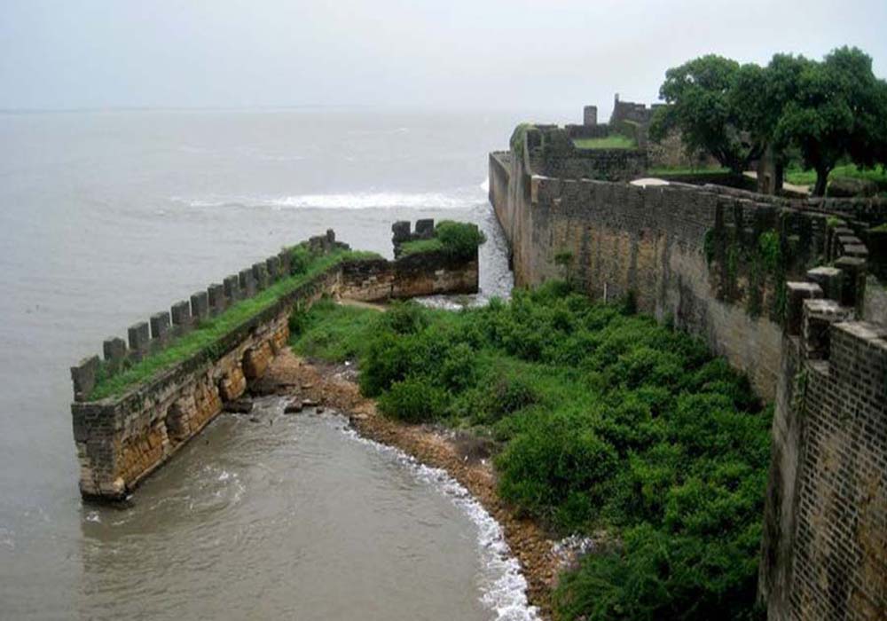 Daman Honeymoon Tour Package, Daman And Diu Honeymoon - TrvMe