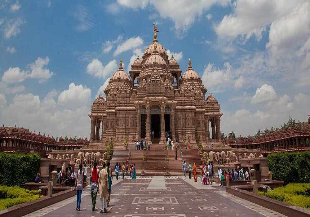 North India Temple Tour - TrvMe